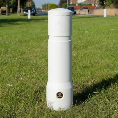 Edgeliner™ Bollard by Glasdon