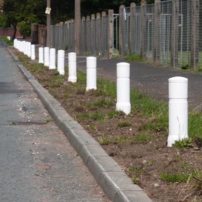 Edgeliner™ Bollard by Glasdon