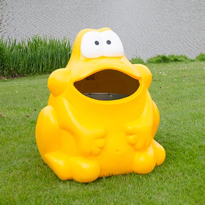 Froggo™ Animal Shaped Litter Bin by Glasdon